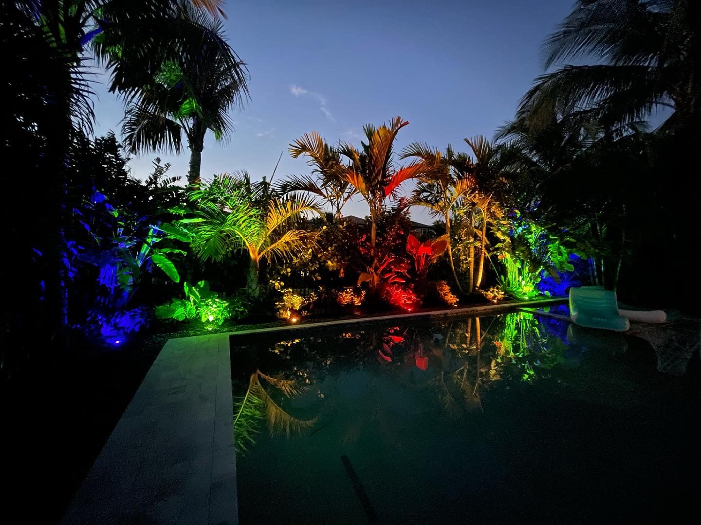 Landscaping Lightning - Evergreen Tech Landscaping Inc.