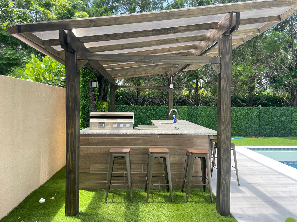 Outdoor Kitchen – Evergreen Tech Landscaping